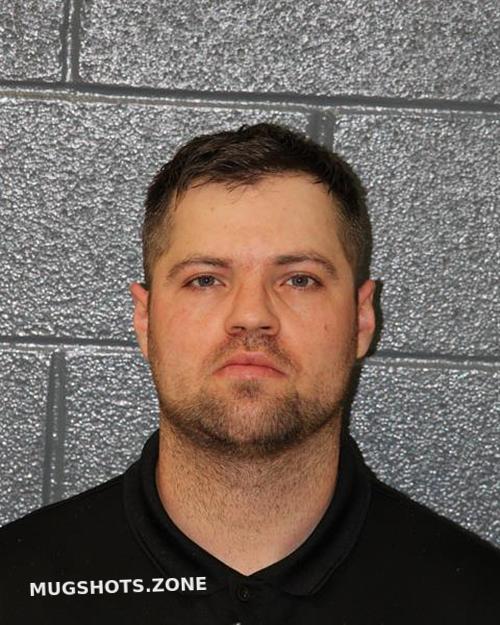 SEESE MATTHEW 05/26/2022 - Mecklenburg County Mugshots Zone