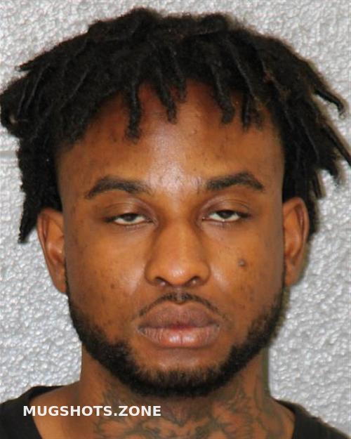 ROBINSON EDRICK LAQUANN 06/03/2022 - Mecklenburg County Mugshots Zone