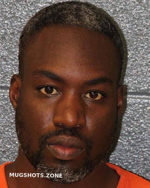 ROGERS MARIO REGINALD 08/08/2022 - Mecklenburg County Mugshots Zone