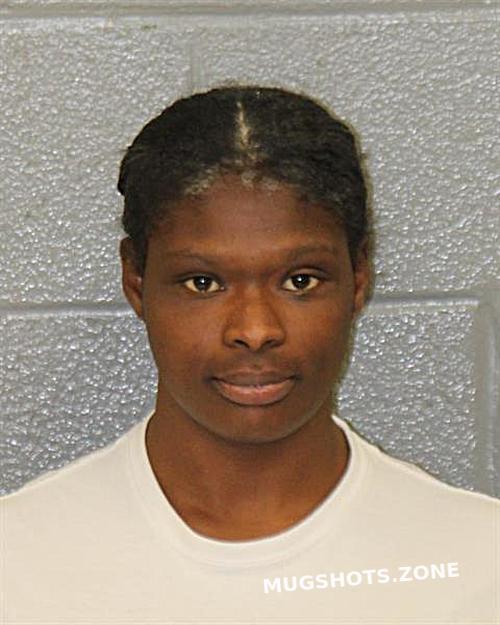 MOORE AAURIEL LAVONNE 03/06/2025 - Mecklenburg County Mugshots Zone