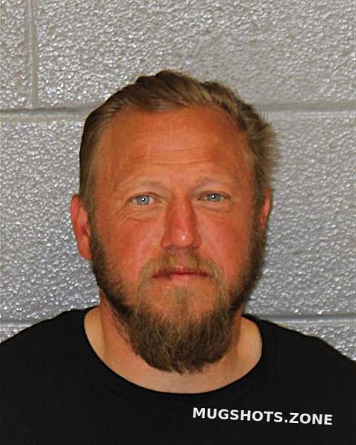 SUTTON AARON TROY 04/10/2025 - Mecklenburg County Mugshots Zone