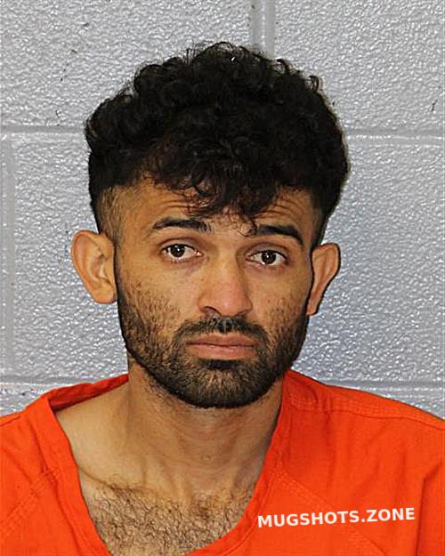 MARTINEZ-MUNOZ FREDYS ADLAY 05/07/2025 - Mecklenburg County Mugshots Zone