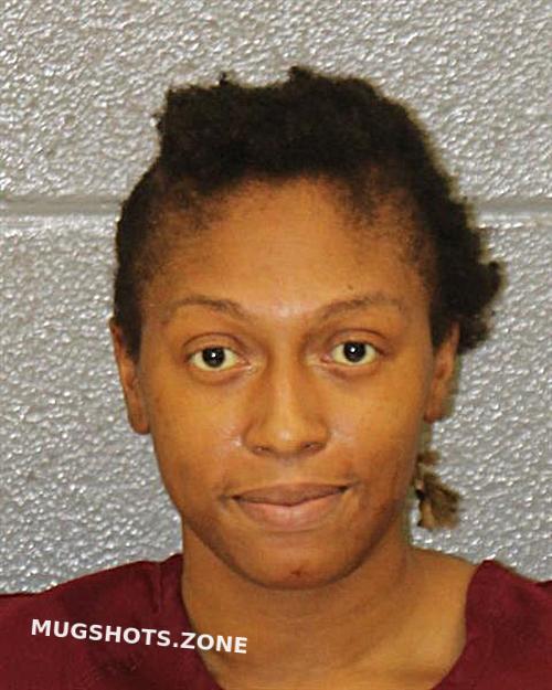 DOUGLAS DOMINIQUE LASHAUN 07/01/2025 - Mecklenburg County Mugshots Zone