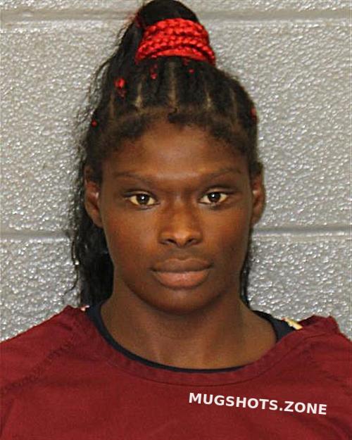 MOORE AAURIEL LAVONNE 07/27/2025 - Mecklenburg County Mugshots Zone