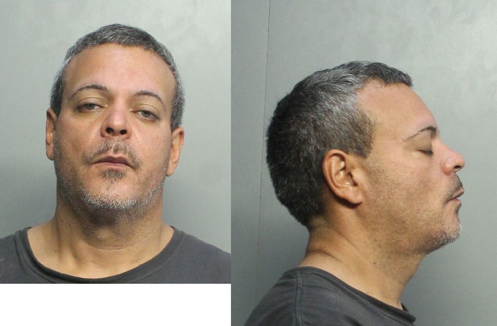 COLON VICTOR MANUEL 01/22/2021 - Miami-Dade County Mugshots Zone