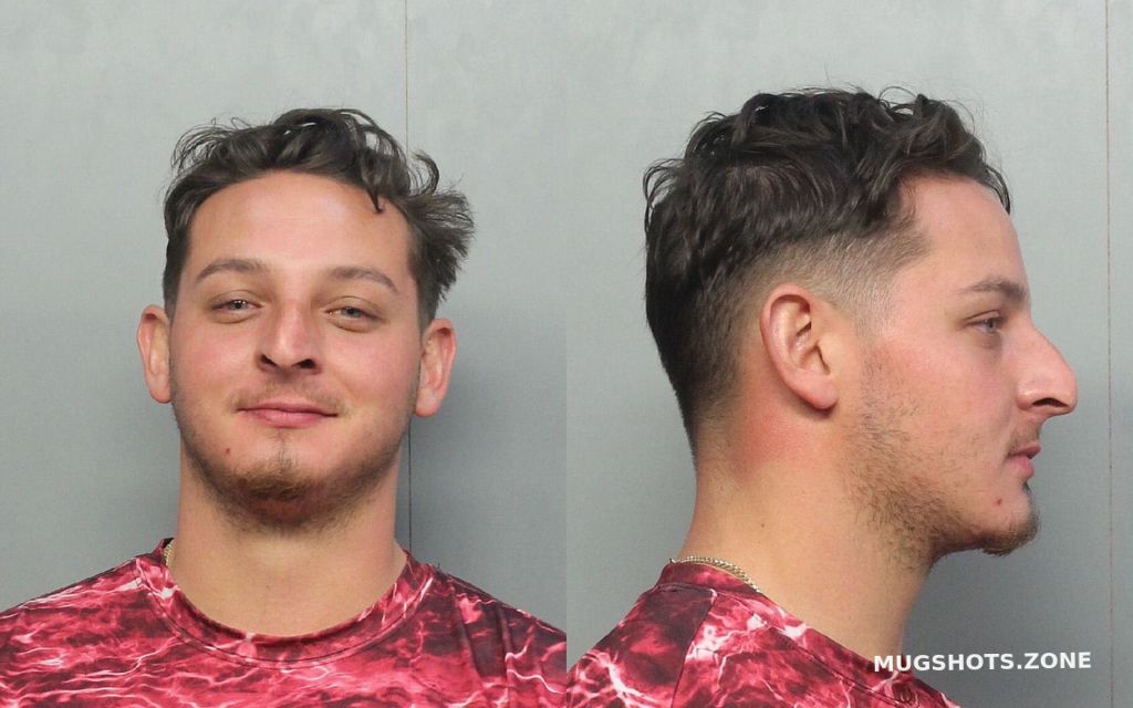 MUNOZ CHRISTIAN NOEL 03/21/2021 - Miami-Dade County Mugshots Zone