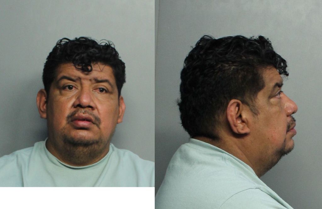 FLORES JUAN 03/23/2021 - Miami-Dade County Mugshots Zone