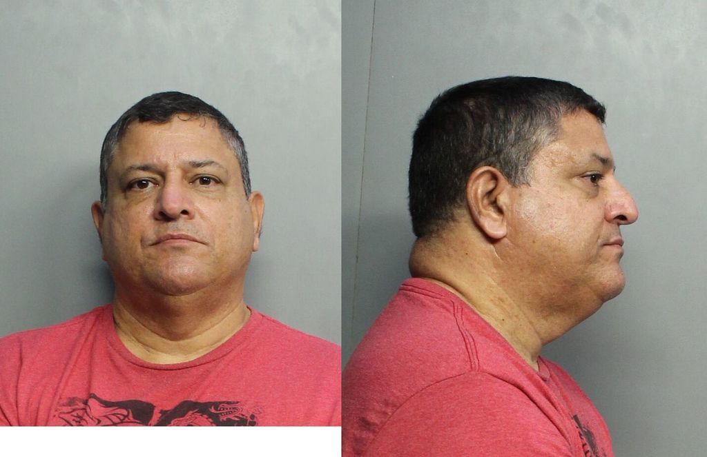 GOMEZ RONALD 03/29/2021 - Miami-Dade County Mugshots Zone