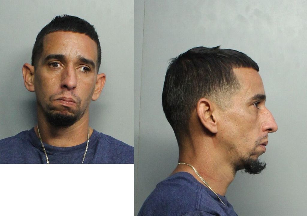 LOPEZ PABLO LUIS 04/10/2021 - Miami-Dade County Mugshots Zone