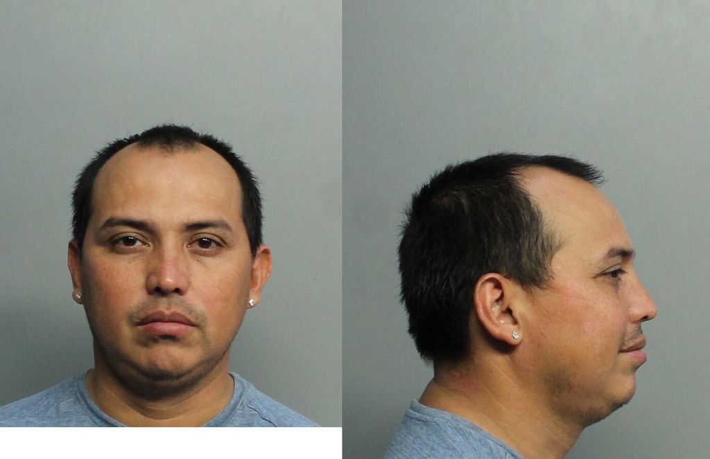 RODRIGUEZ JOHANDER ALBERTO 04/24/2021 - Miami-Dade County Mugshots Zone