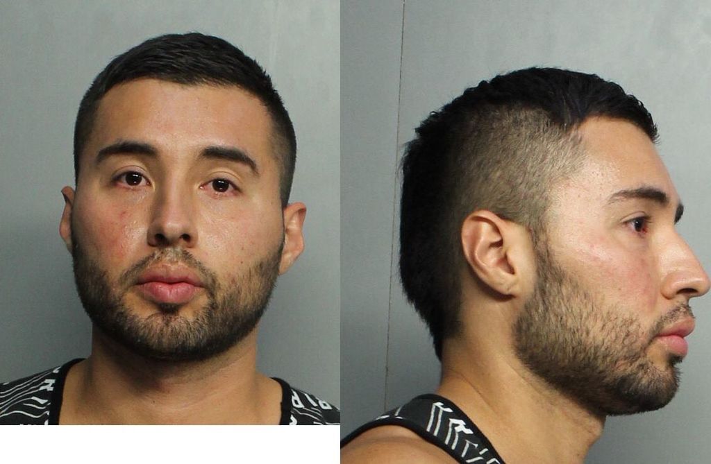 CARMONA STEVEN 05/15/2021 - Miami-Dade County Mugshots Zone