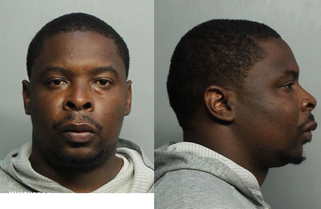 MOTON MICHEAL LEON 06/02/2021 - Miami-Dade County Mugshots Zone