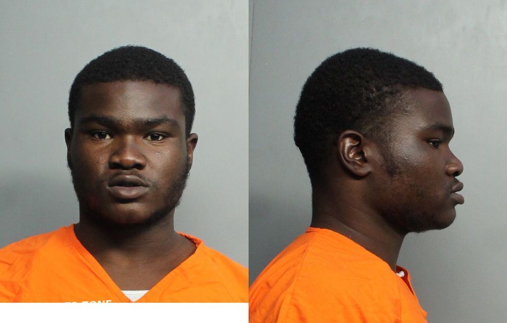 MCCRAY FRANK 09/17/2021 - Miami-Dade County Mugshots Zone