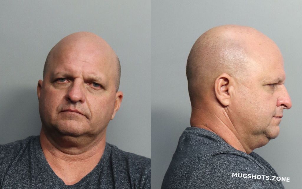 PINON JUAN CARLOS 10/11/2021 - Miami-Dade County Mugshots Zone
