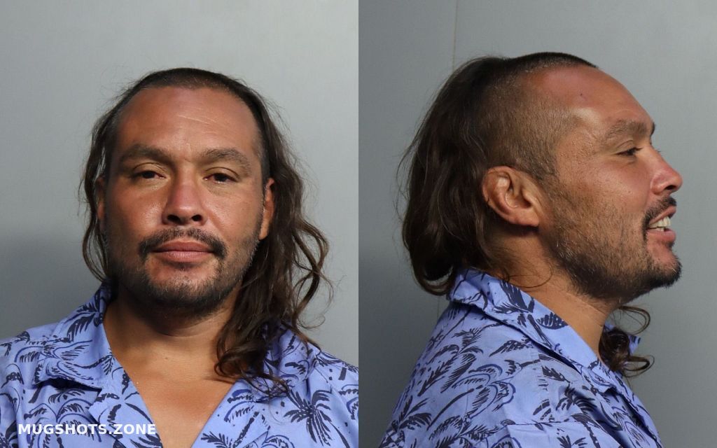 MARTINEZ CHRISTOPHER 10/17/2021 - Miami-Dade County Mugshots Zone