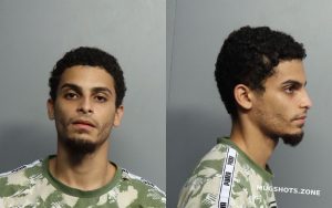 COLON LEONARDO 10/19/2021 - Miami-Dade County Mugshots Zone