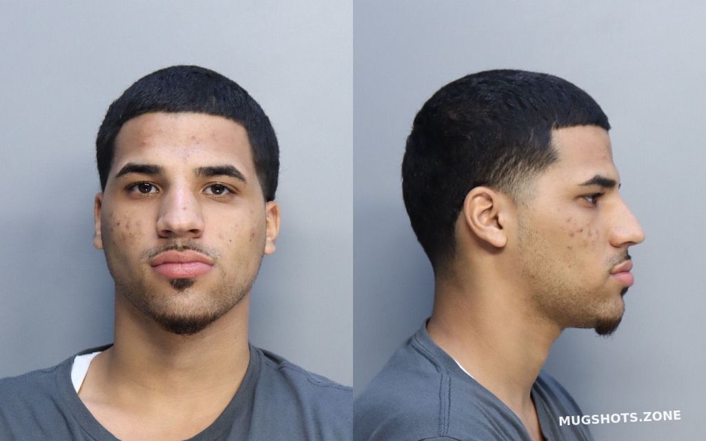RIVERA KENDELL ROMAN 10/27/2021 - Miami-Dade County Mugshots Zone