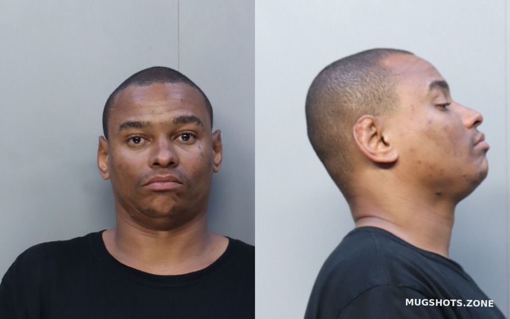 CRUZ RICHARD 11/12/2021 - Miami-Dade County Mugshots Zone