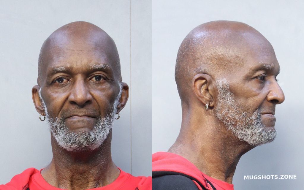 BARFIELD LEON 11/17/2021 - Miami-Dade County Mugshots Zone