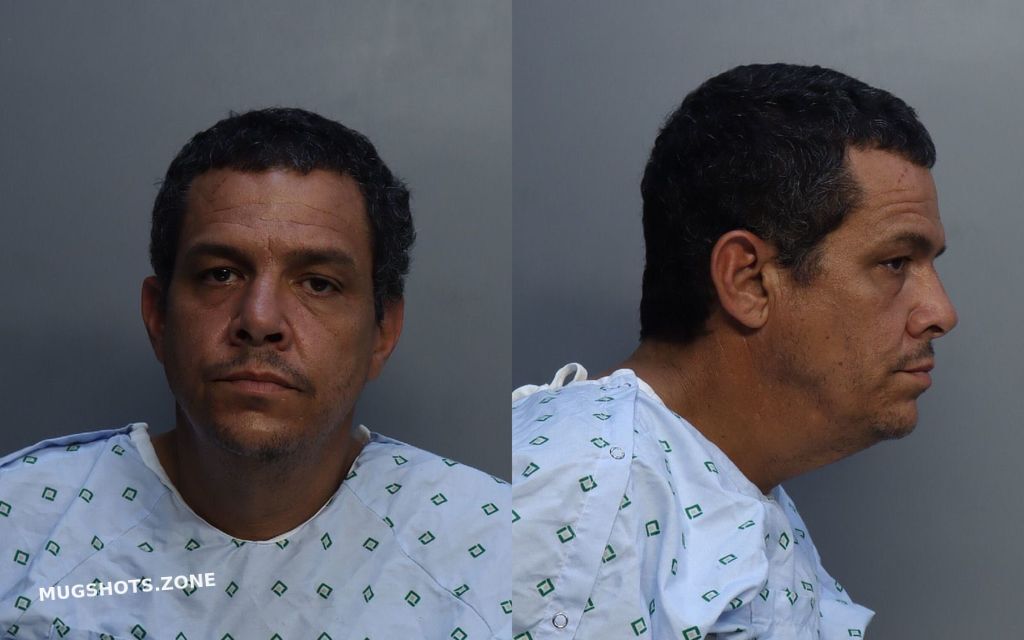 REYES JOSE 11/22/2021 - Miami-Dade County Mugshots Zone