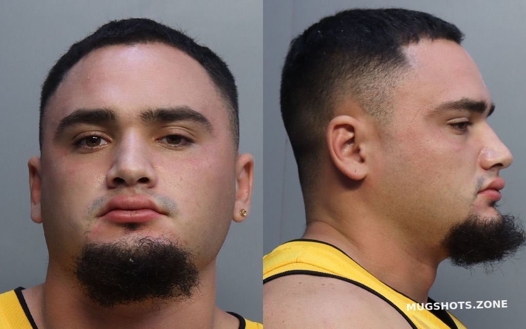 SANTANA DEVIN JUSTIN 11/25/2021 - Miami-Dade County Mugshots Zone