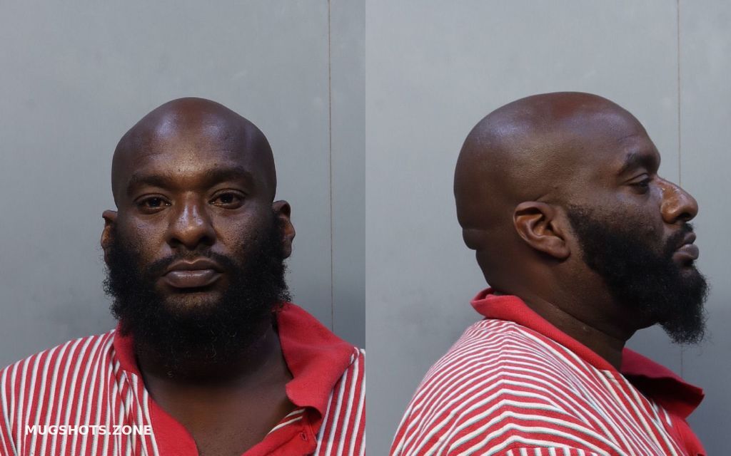 LAMONS TERRENCE LEONARD 11/28/2021 - Miami-Dade County Mugshots Zone