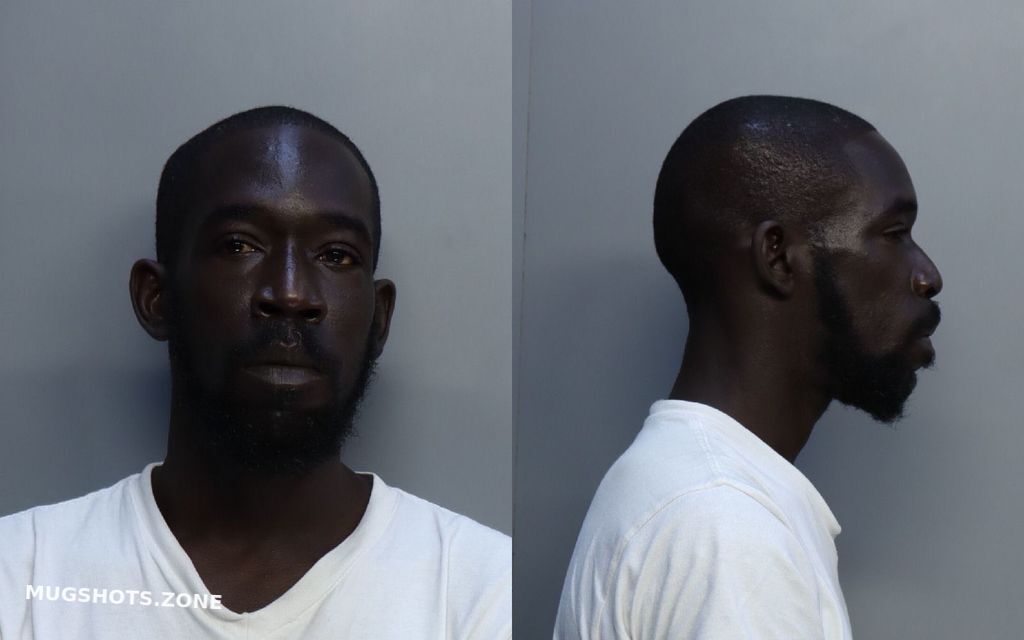 ROMER KEVIN 12/07/2021 - Miami-Dade County Mugshots Zone