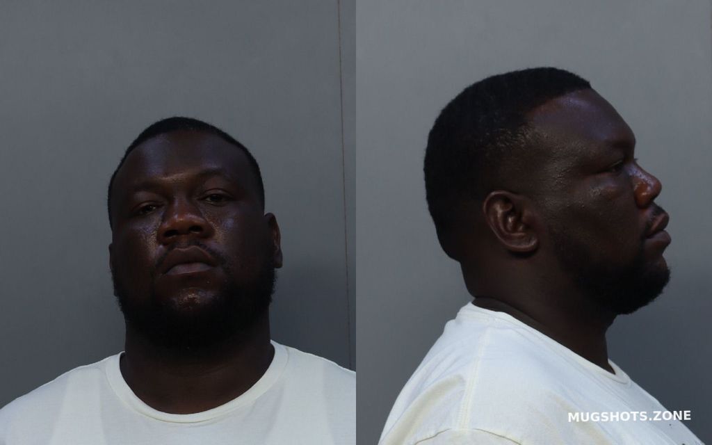 MCCRAY DAVID ANDERSON 12/10/2021 - Miami-Dade County Mugshots Zone