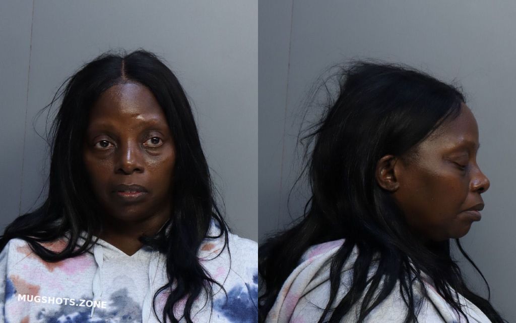 CARSON CARLA RENEE 12/15/2021 - Miami-Dade County Mugshots Zone