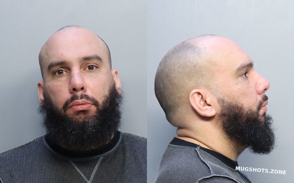 RUIZ ALEX 12/21/2021 - Miami-Dade County Mugshots Zone