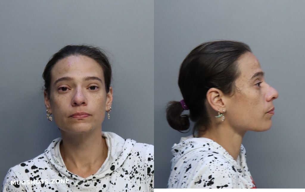 GUEVARA LAURA 12/22/2021 - Miami-Dade County Mugshots Zone