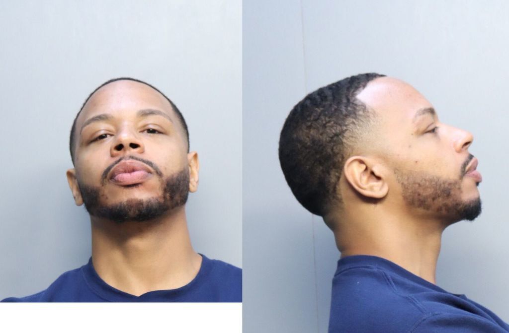 SCOTT MICHAEL 12/23/2021 - Miami-Dade County Mugshots Zone