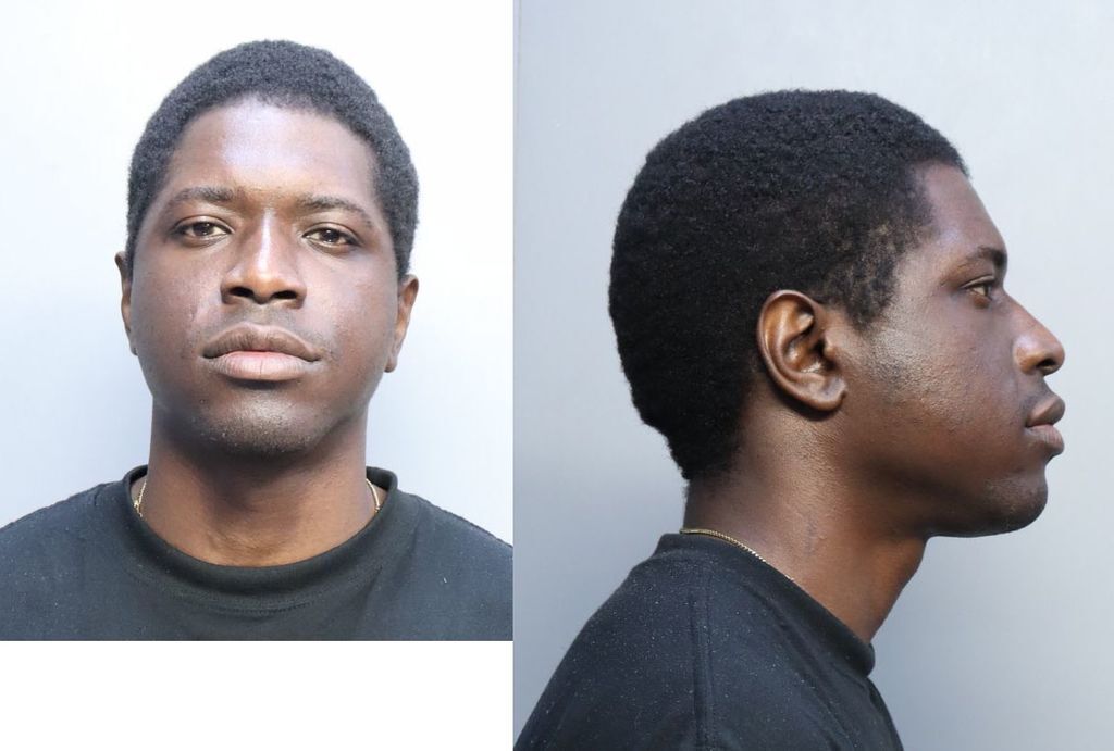 MACKINTOSH LLOYD TAIRR 02/16/2022 - Miami-Dade County Mugshots Zone