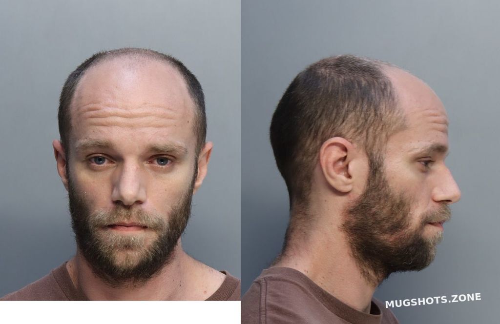 BAKER CHESTER RAY 03/09/2022 - Miami-Dade County Mugshots Zone