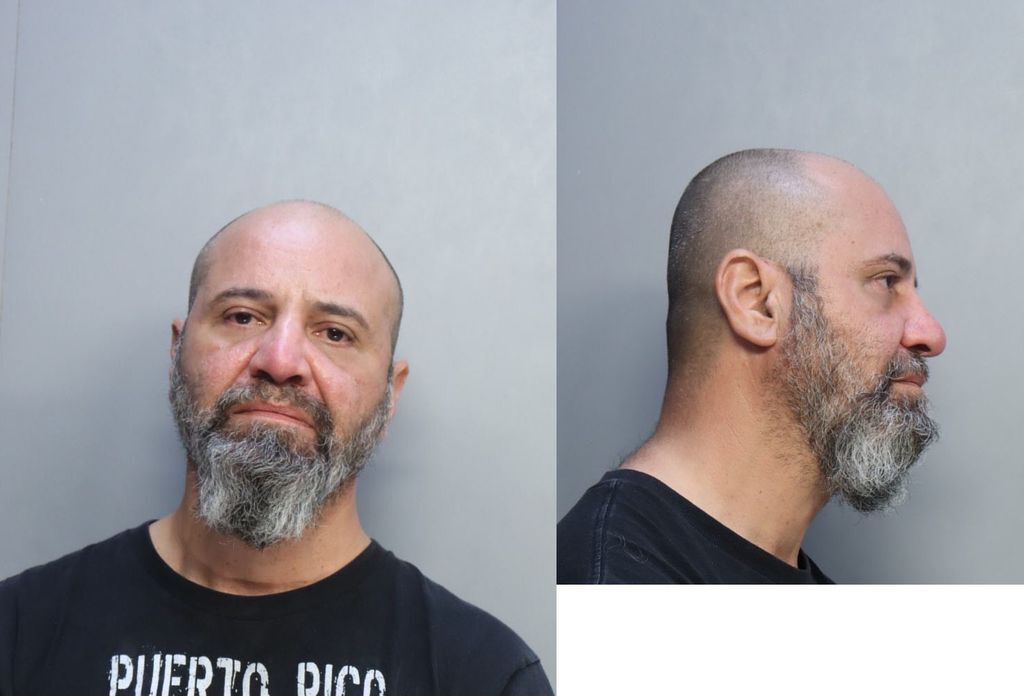 CALDERON JOSE ALEXIS 03/22/2022 - Miami-Dade County Mugshots Zone
