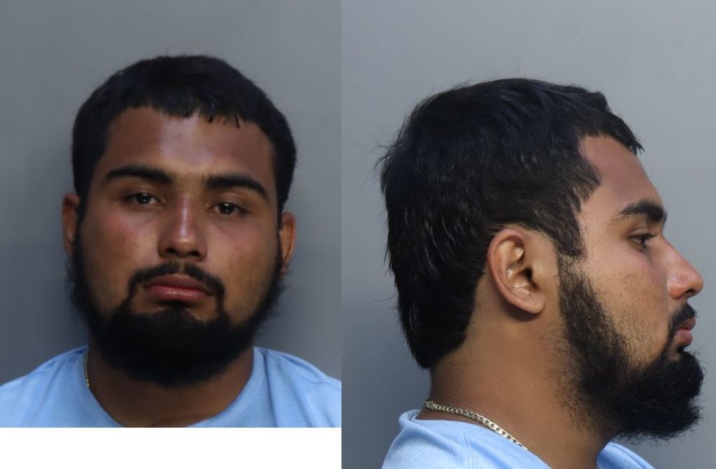 SANTIESTEBAN HUBERT 04/16/2022 - Miami-Dade County Mugshots Zone
