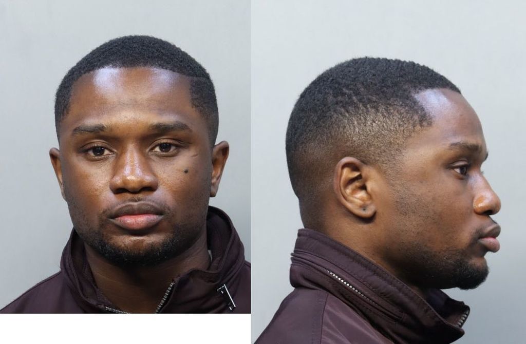 EDWARDS KRISTOFF AARON 04/16/2022 - Miami-Dade County Mugshots Zone