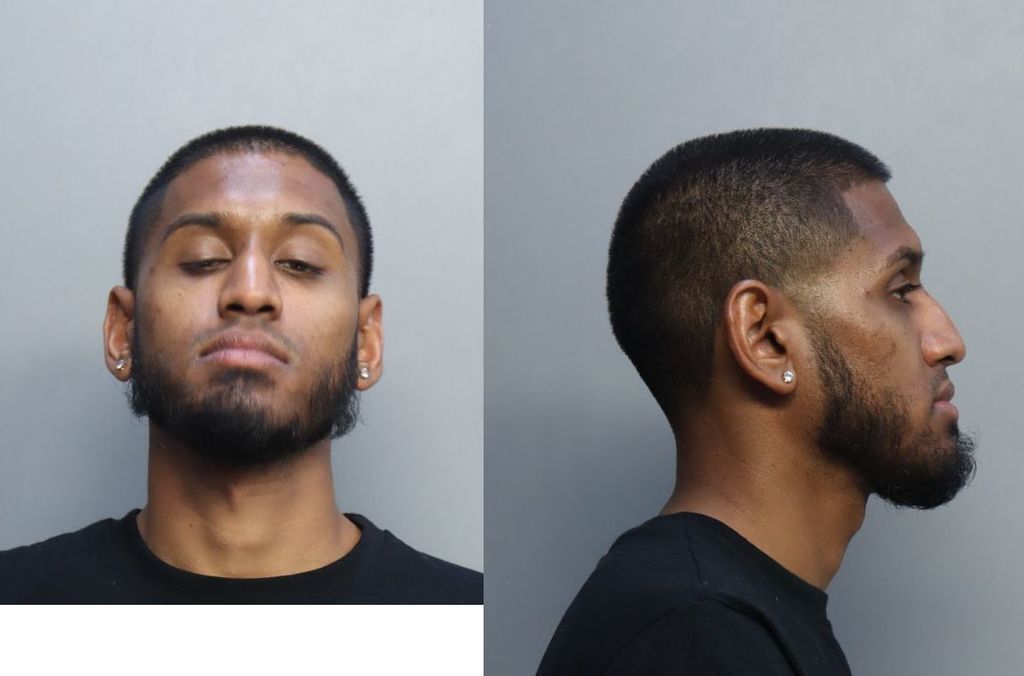 PERSAUD RAVINDRA ROMMEL 04/18/2022 - Miami-Dade County Mugshots Zone