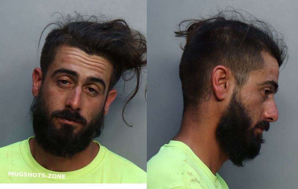 VAZQUEZ WESLEY CARLOS 04/21/2022 - Miami-Dade County Mugshots Zone VAZQUEZ WESLEY CARLOS 04/21/2022 - Miami-Dade County Mugshots Zone