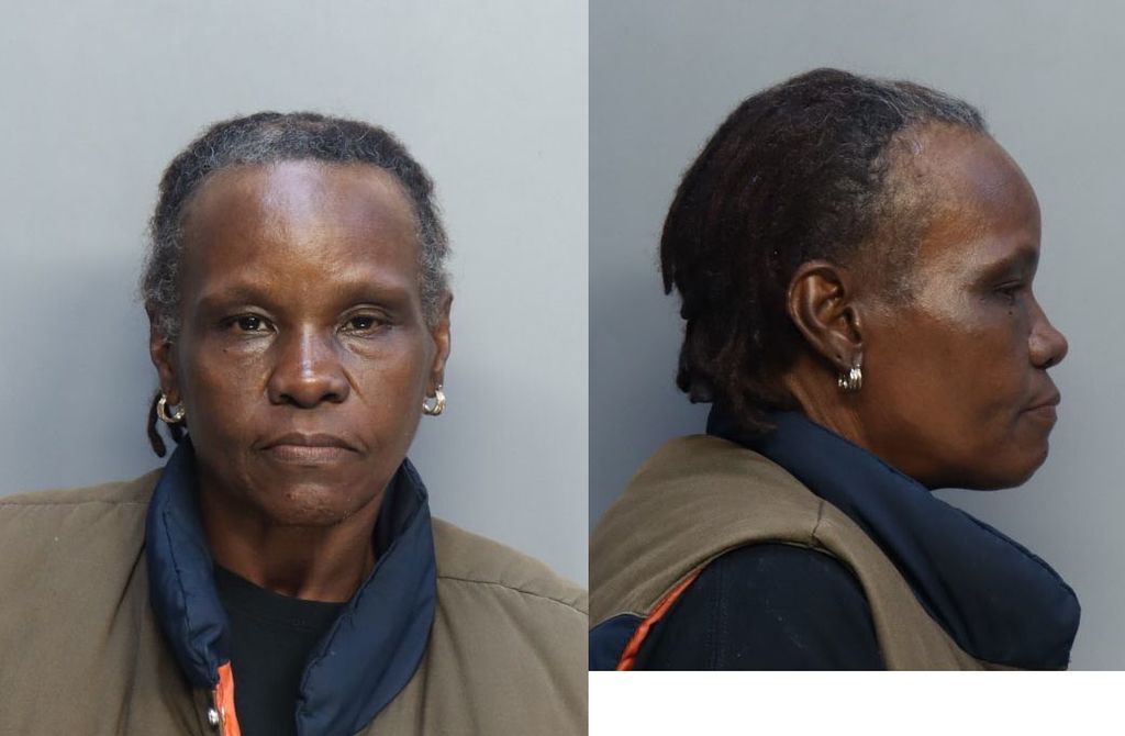 JOHNSON SIMONE LANETTE 05/02/2022 - Miami-Dade County Mugshots Zone