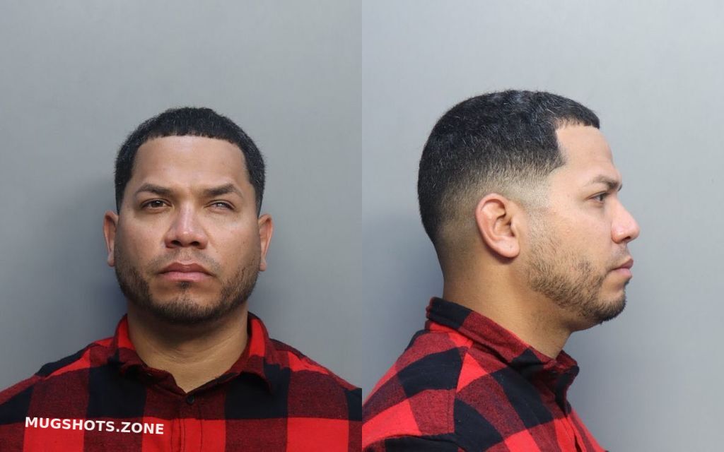 COLLAZO-CARMONA JOSE LUIS 05/05/2022 - Miami-Dade County Mugshots Zone