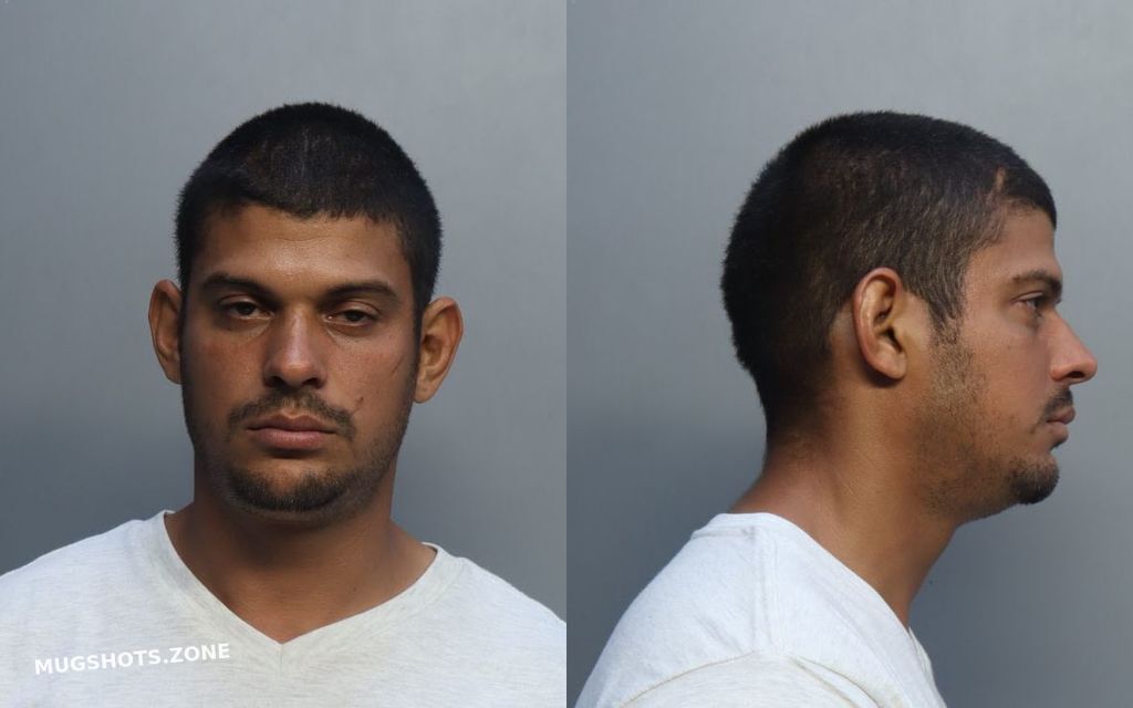 MARTIN ERNESTO 05/15/2022 - Miami-Dade County Mugshots Zone