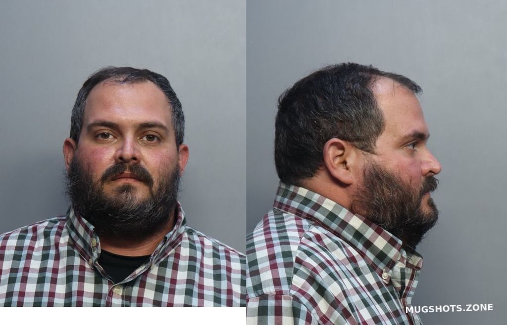 SUAREZ CHRISTOPHER 05/18/2022 - Miami-Dade County Mugshots Zone