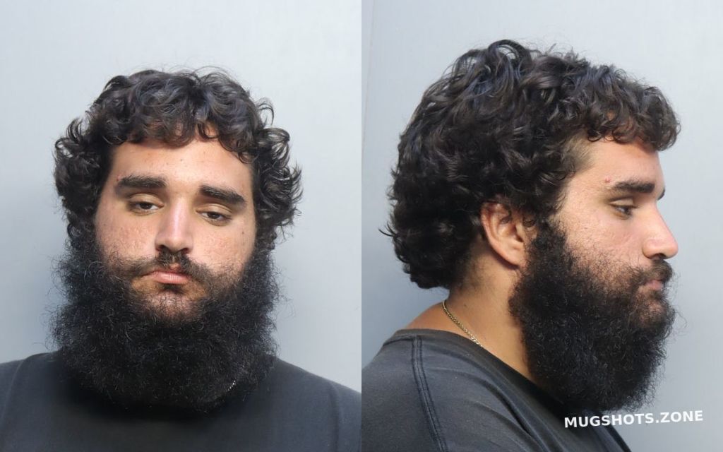 VALDES BRYAN ABEL 05/23/2022 - Miami-Dade County Mugshots Zone