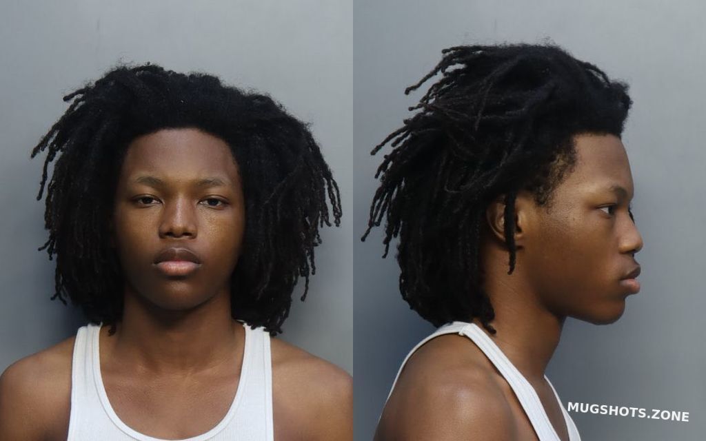 ROBERTS COREY JERRELL 06/16/2022 - Miami-Dade County Mugshots Zone