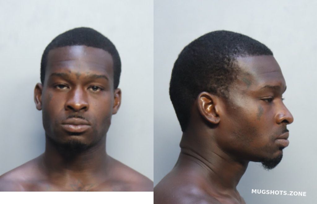 DAVIS DARIUS DARYEL 08/24/2022 - Miami-Dade County Mugshots Zone