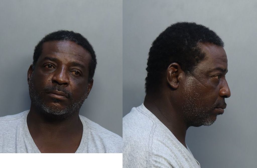 GRAY EDWARD LEE 08/29/2022 - Miami-Dade County Mugshots Zone