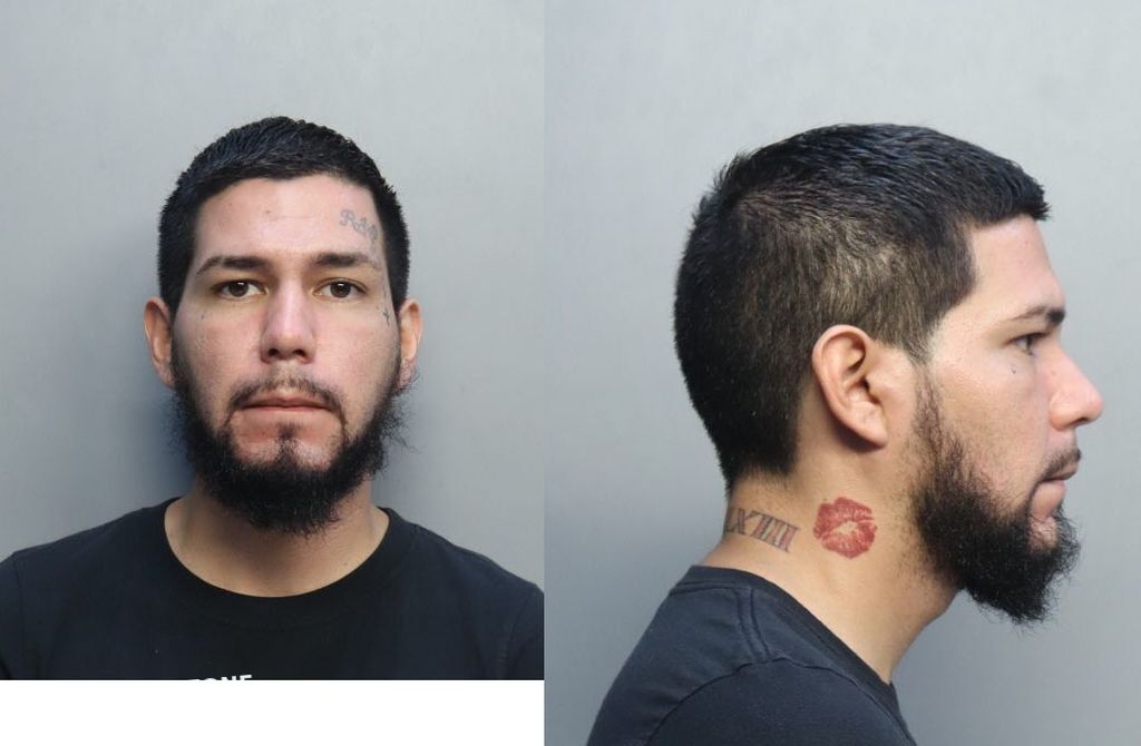 VELASQUEZ JASON 08/31/2022 - Miami-Dade County Mugshots Zone