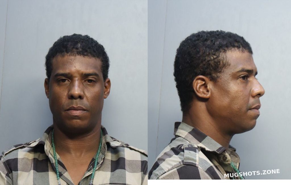 SANCHEZDIAZ JULIO CESAR 09/08/2022 - Miami-Dade County Mugshots Zone