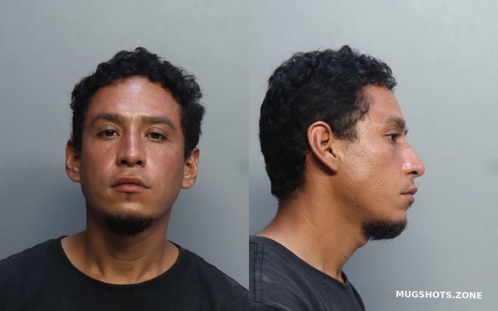 ESPINALESPERALTA DOUGLAS RAUL 09/13/2022 - Miami-Dade County Mugshots Zone
